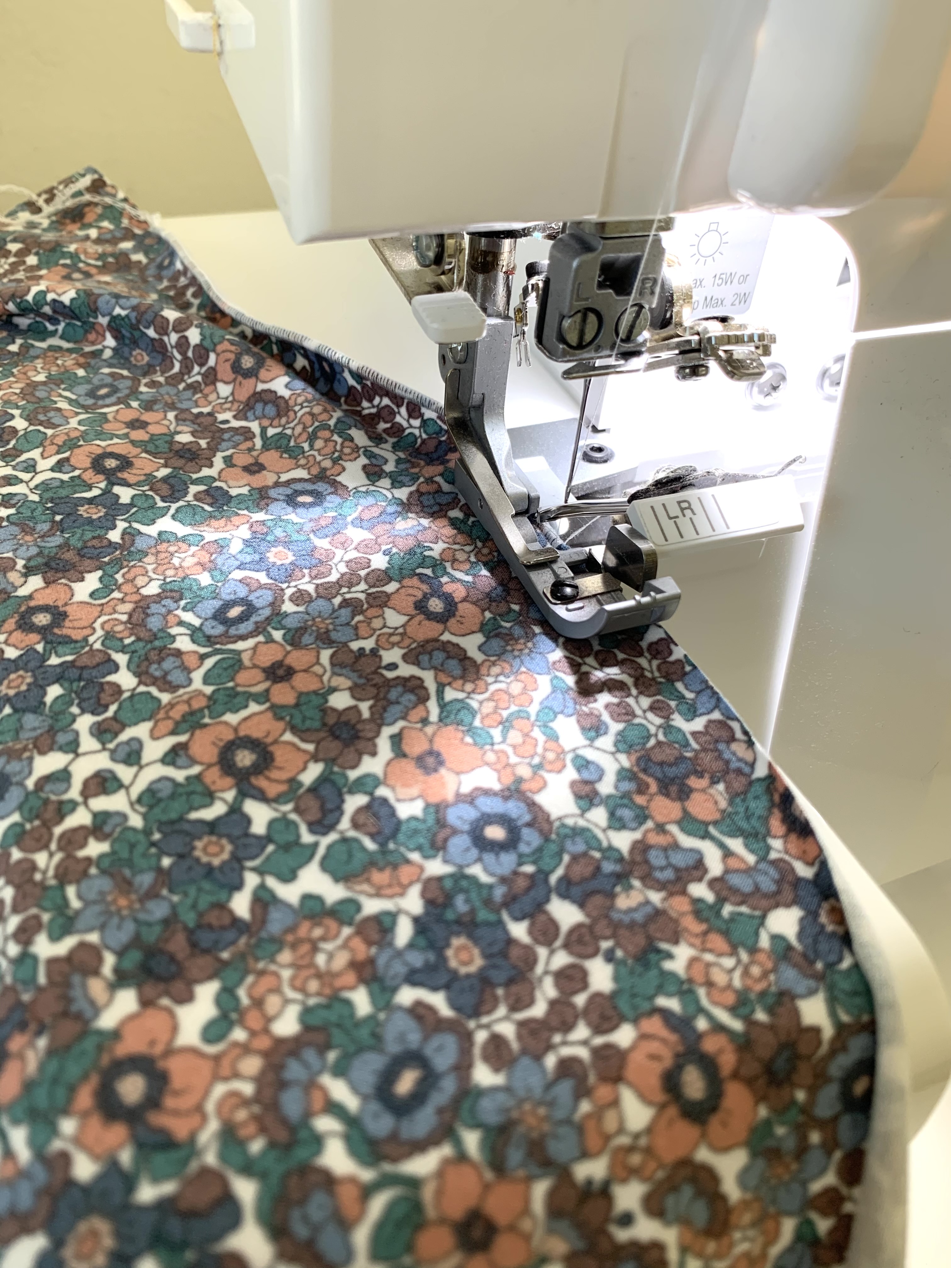 How To Sew Two Types of Baby Swaddles: Woven and Knit – The Sara Project