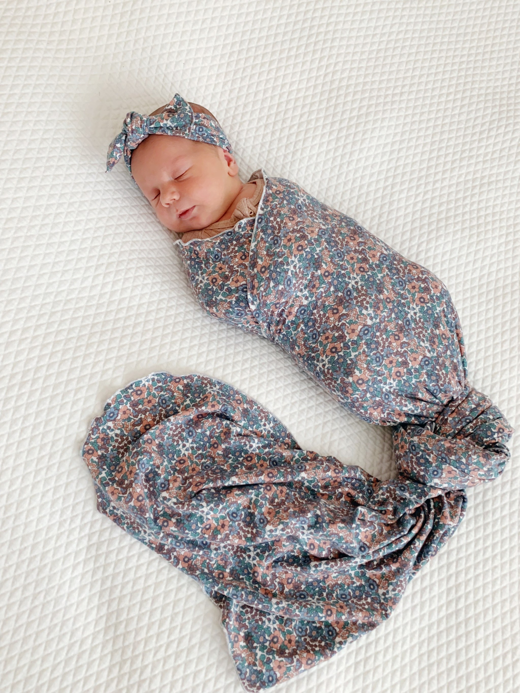 How To Sew Two Types of Baby Swaddles: Woven and Knit – The Sara Project
