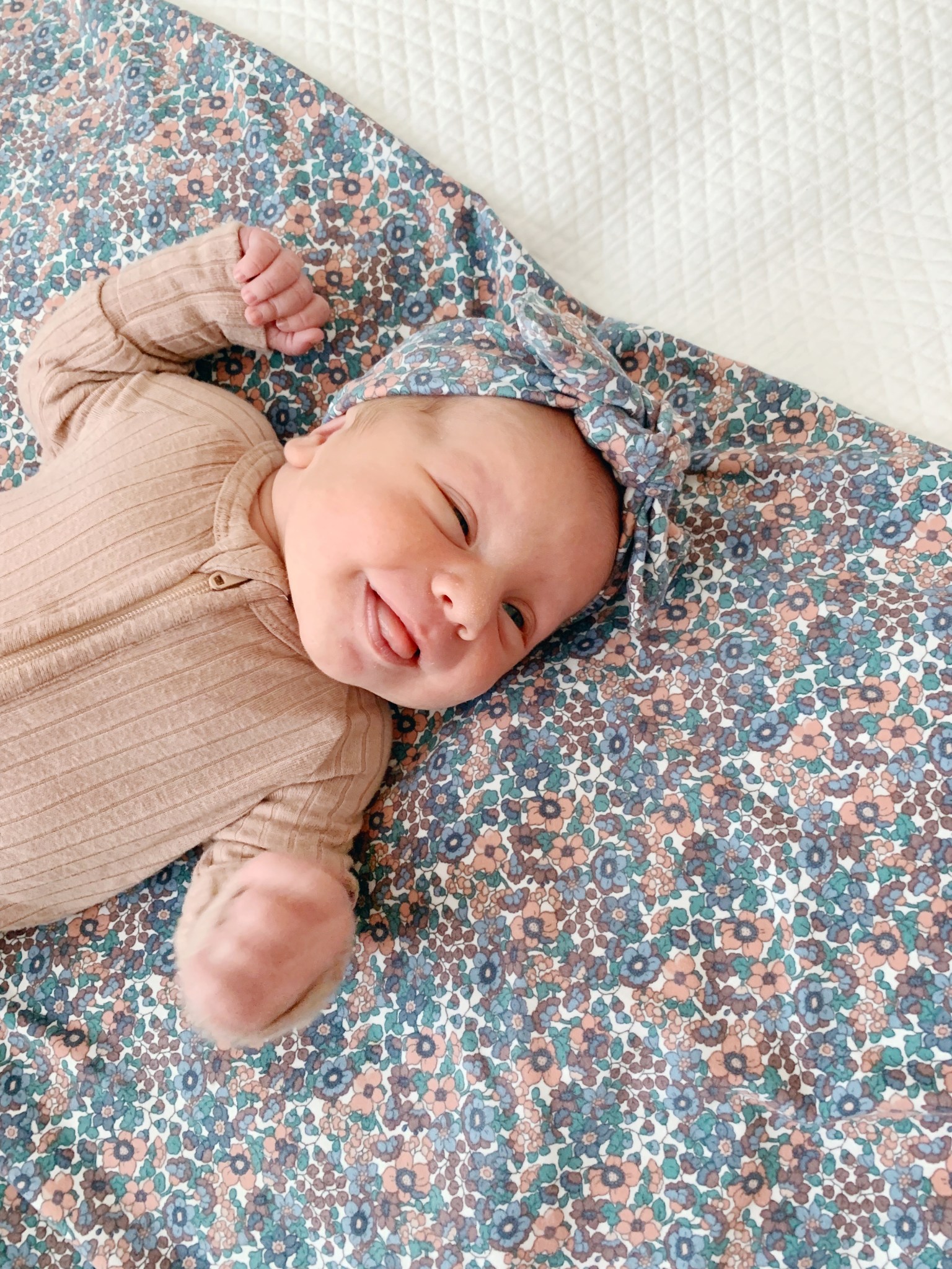 How To Sew Two Types of Baby Swaddles: Woven and Knit – The Sara Project
