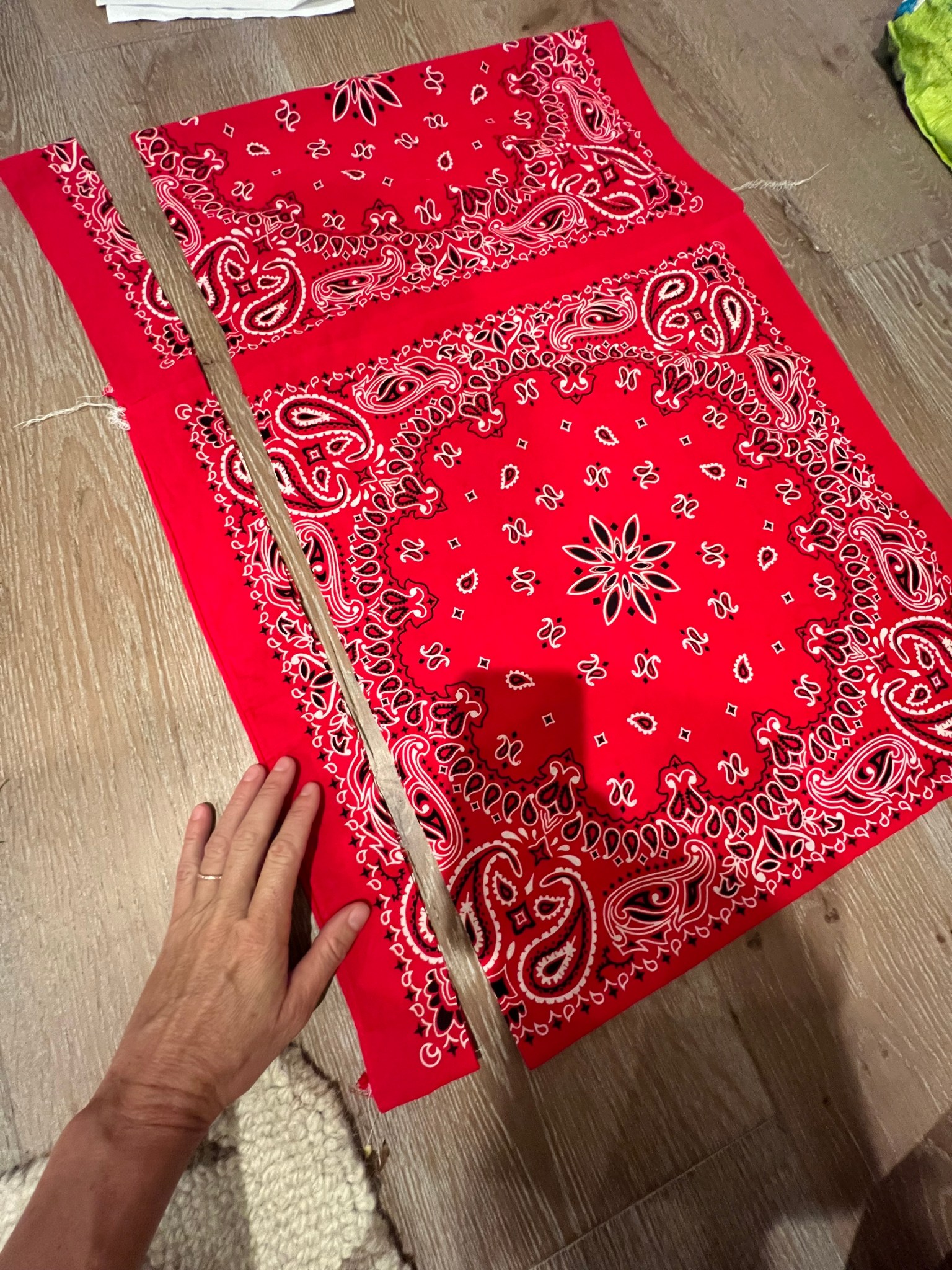 One Size Fits All Bandana Skirt Tutorial – The Sara Project