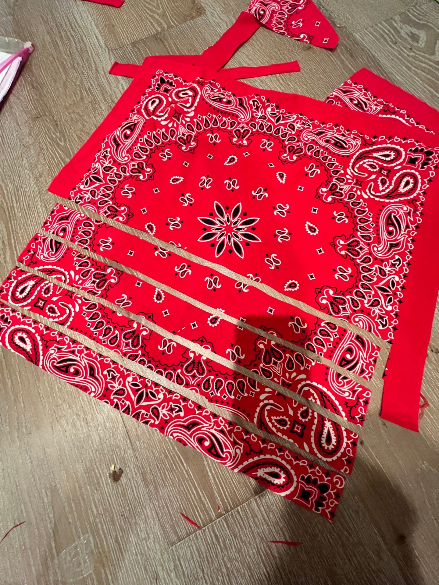 One Size Fits All Bandana Skirt Tutorial – The Sara Project