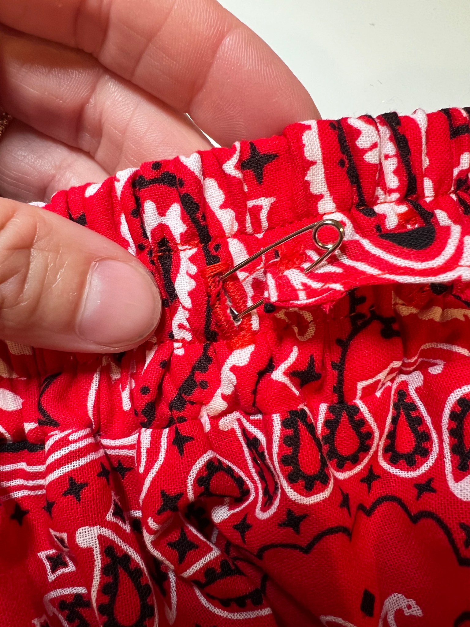 One Size Fits All Bandana Skirt Tutorial – The Sara Project