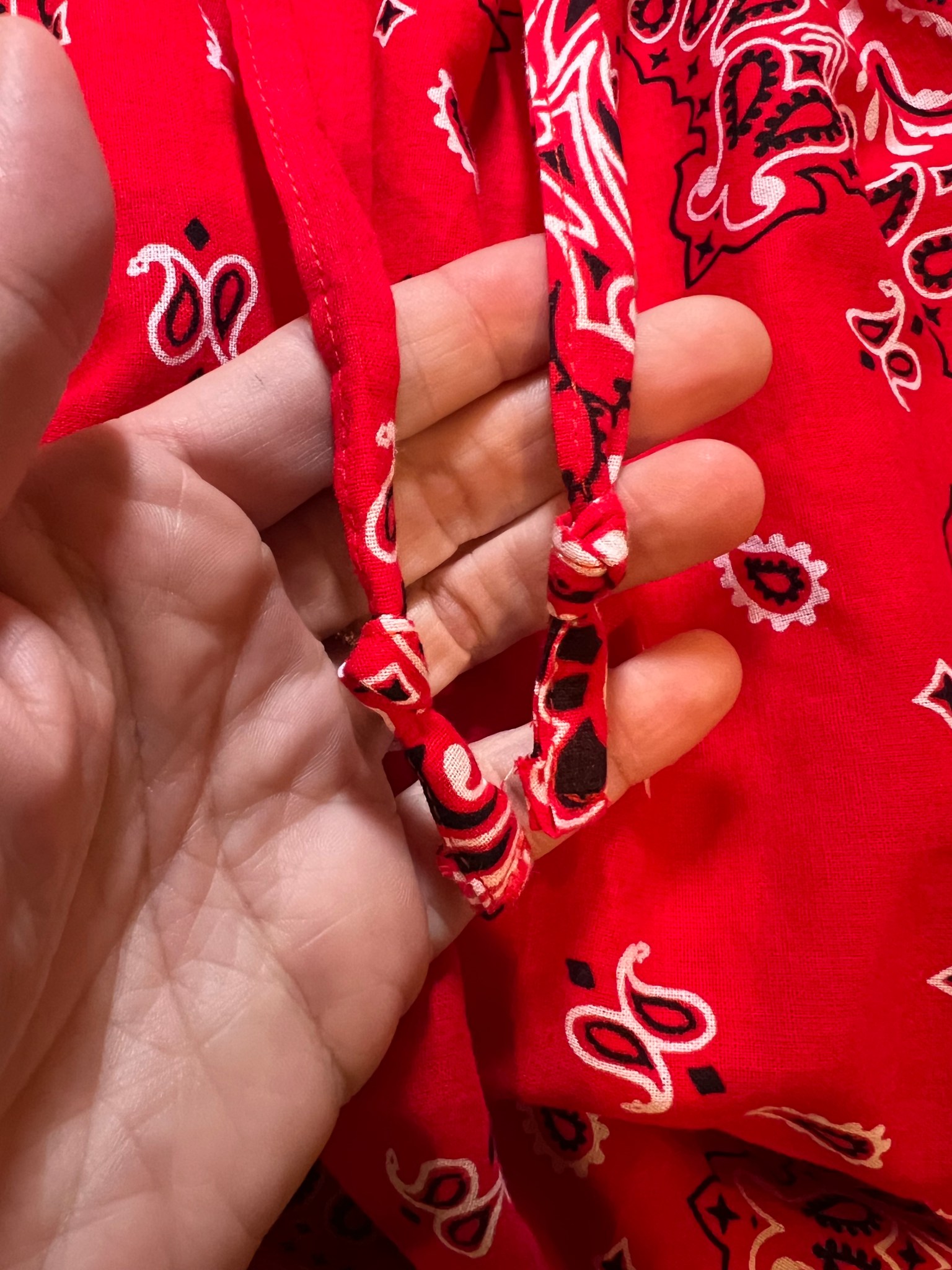 One Size Fits All Bandana Skirt Tutorial – The Sara Project